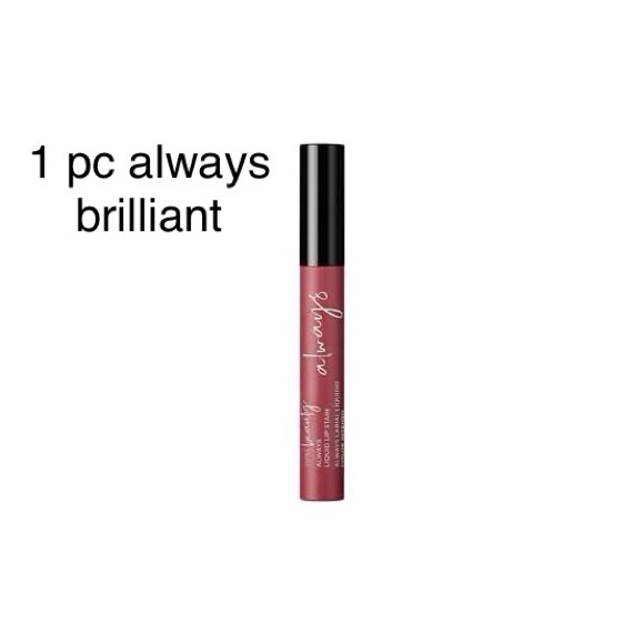 JAFRA | Makeup | Bundle 2 Lipsticks Christmas Sale | Poshmark